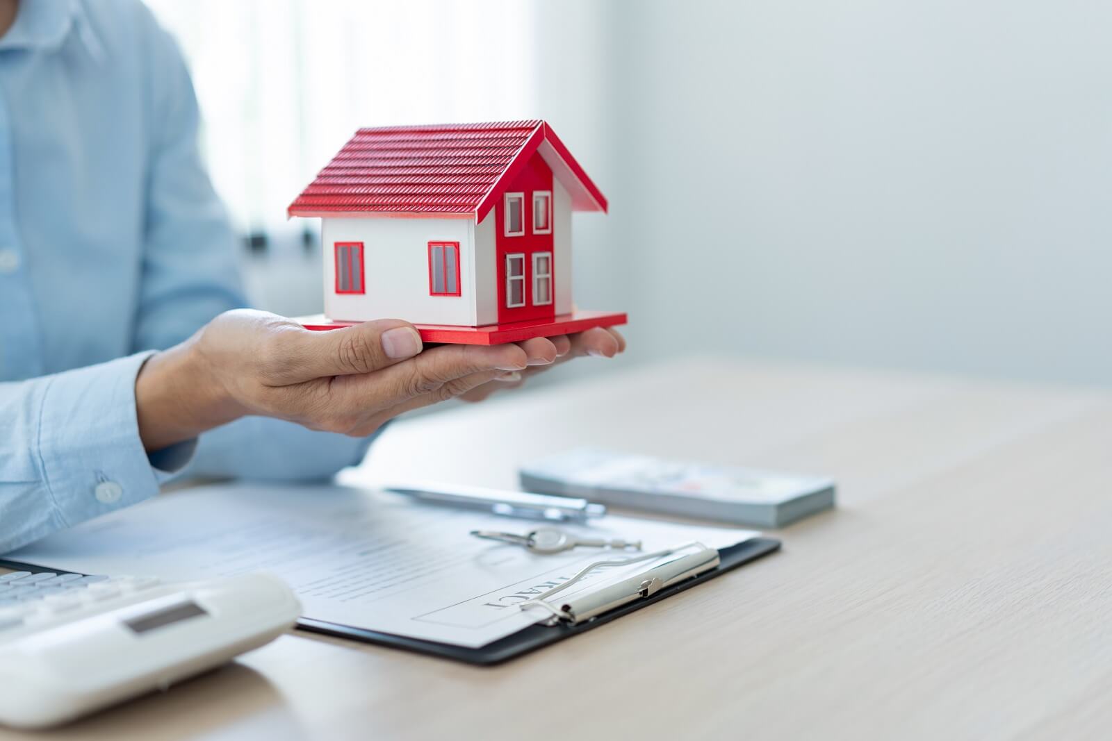 Why & How to Hire a Real Estate Virtual Assistant - YesAssistant LLC