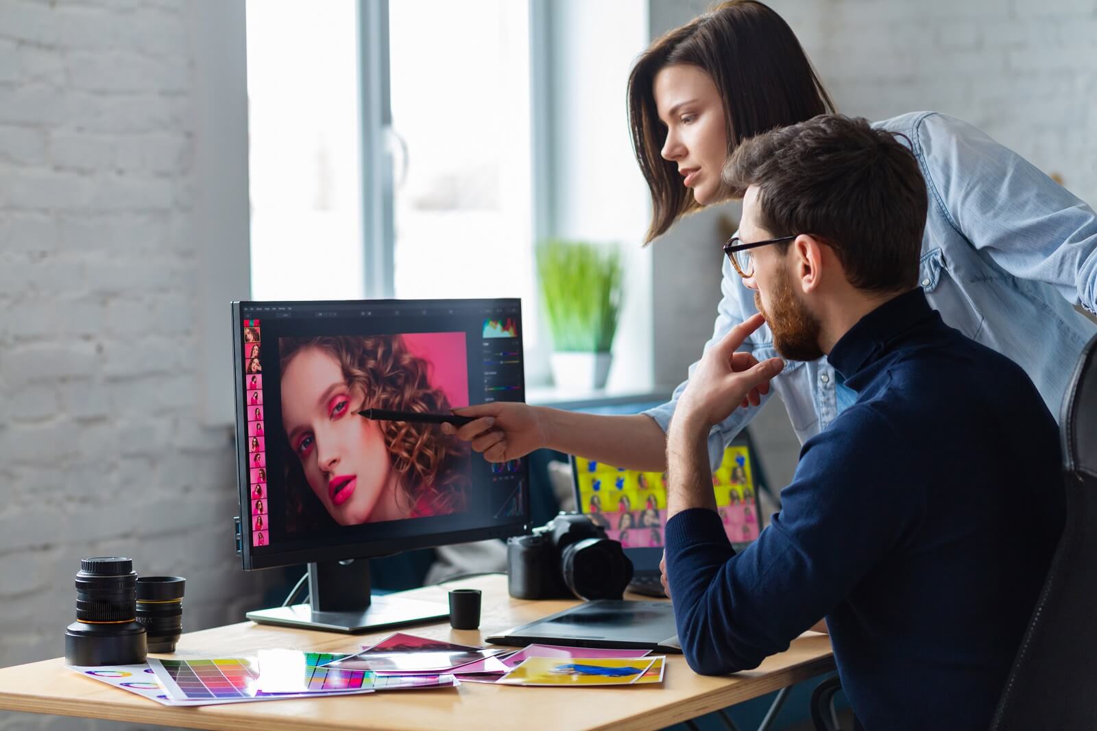 19 Thing You Can Get Done By A Graphic Design Virtual Assistant - YesAssistant LLC